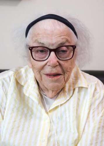 Snapshot: Dorothy Rothstein – The Newtown Bee