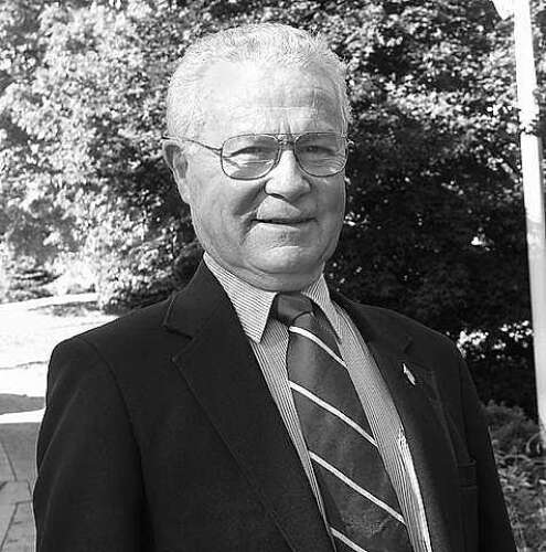 Town Feels Loss Of Former First Selectman, Longtime Public Servant ...