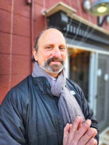 Lawyer Turned Yogi Launching Series For Hesitant Men – The Newtown Bee