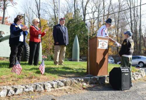 First Selectman To Veterans: ‘We Value You, We Honor You’ – The Newtown Bee