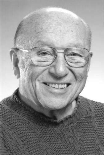 Robotics Pioneer Joseph Engelberger Receives IEEE Award – The Newtown Bee