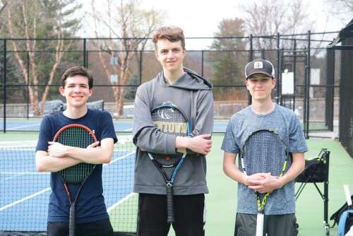 Boys’ Tennis To Contend In South-West Conference – The Newtown Bee