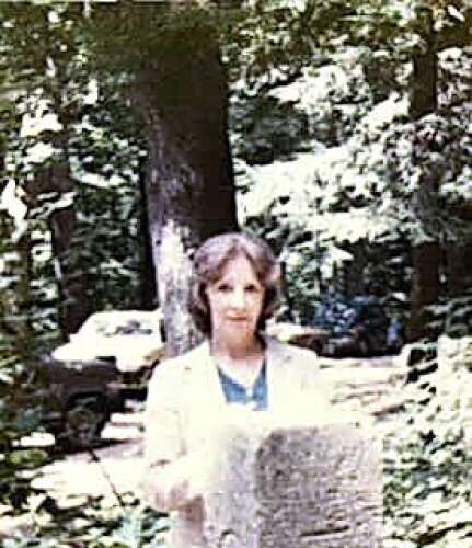 Beth E. Blackburn – The Newtown Bee