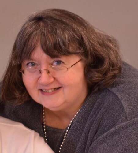 Victoria Saxton – The Newtown Bee