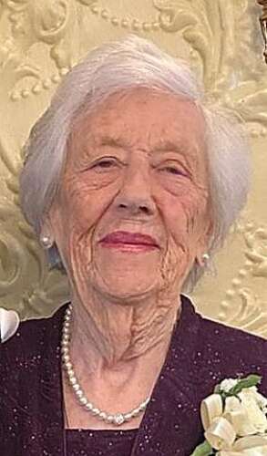 Gloria M. Snyder – The Newtown Bee