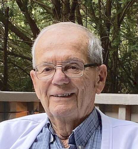 Donald Waite Leavitt – The Newtown Bee