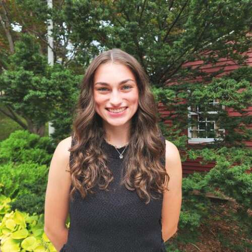 Snapshot: Leah Crebbin – The Newtown Bee