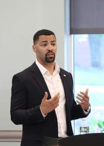 Russell Offers State Of The State During Newtown Visit – The Newtown Bee