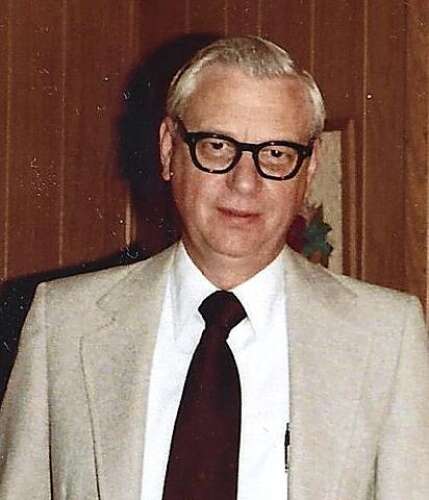 Robert William Cornell – The Newtown Bee