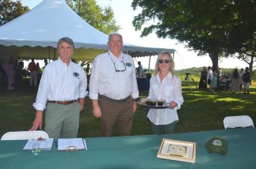 NFA Brings Sunset Wine Tasting Back To To Holcombe Hill – The Newtown Bee