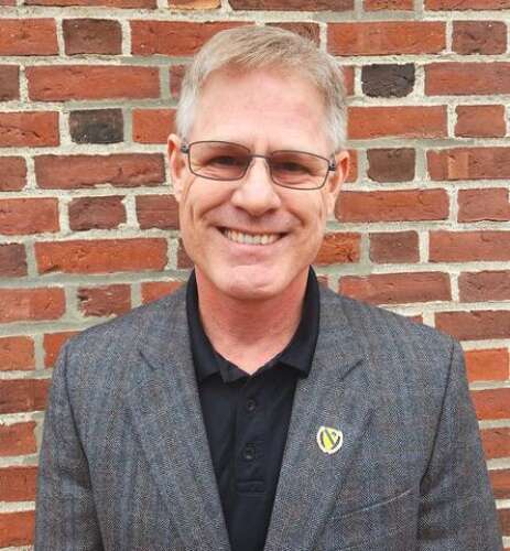 Snapshot: Edward E. Tolliver – The Newtown Bee