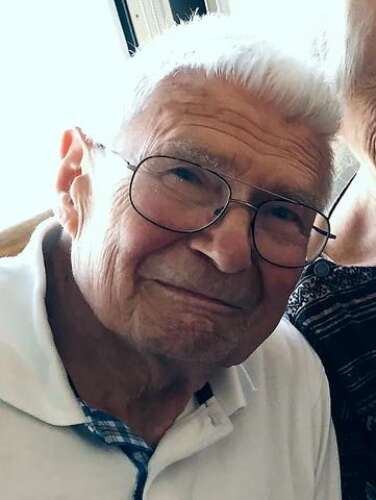 Richard Rau – The Newtown Bee