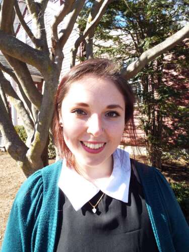 Snapshot: Sara Currier – The Newtown Bee