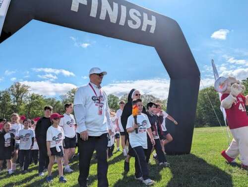 St Rose Students Support School Through Walk-a-Thon – The Newtown Bee