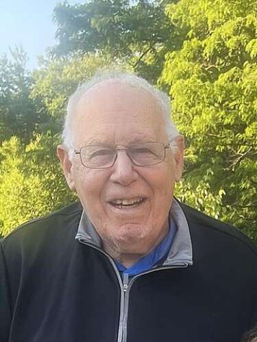 Fred Manfredonia – The Newtown Bee